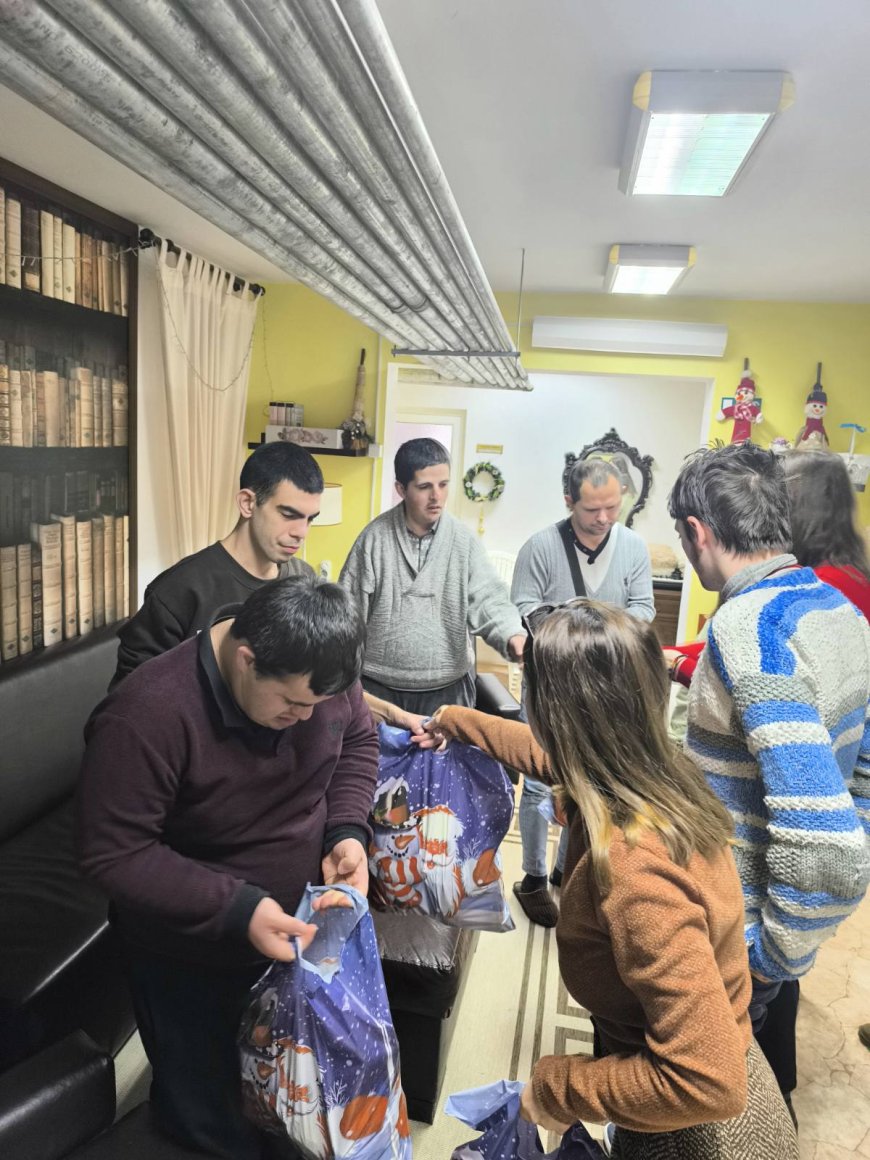 Дамите от Inner Wheel клуб Добрич с празнични посещения в социални ...